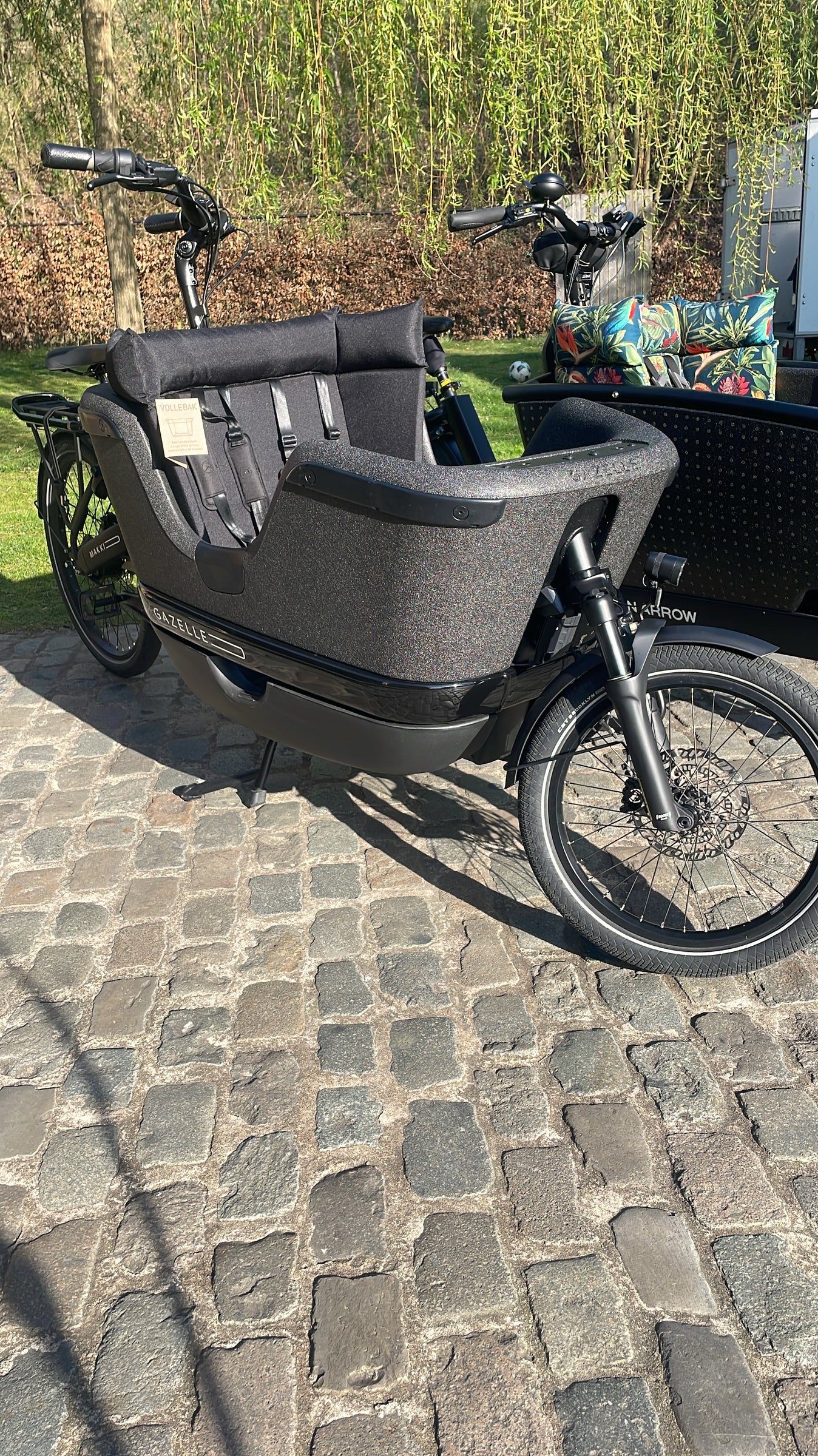 Bakfietskussen | Studio Volle Bak | Gazelle Makki Model & Batavus Fier ...